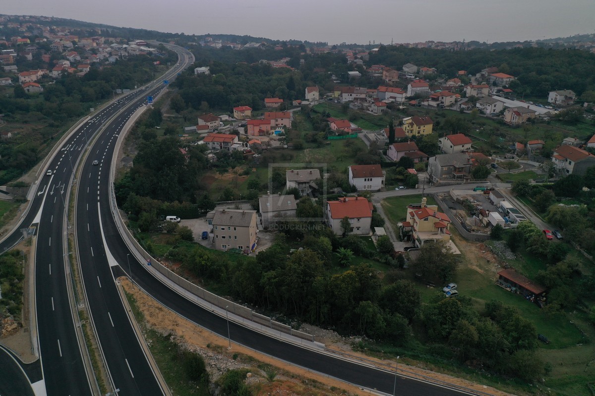 OPREZNO NA AUTOCESTI Prometna nesreća na A7 nakon naplatne postaje Rupa
