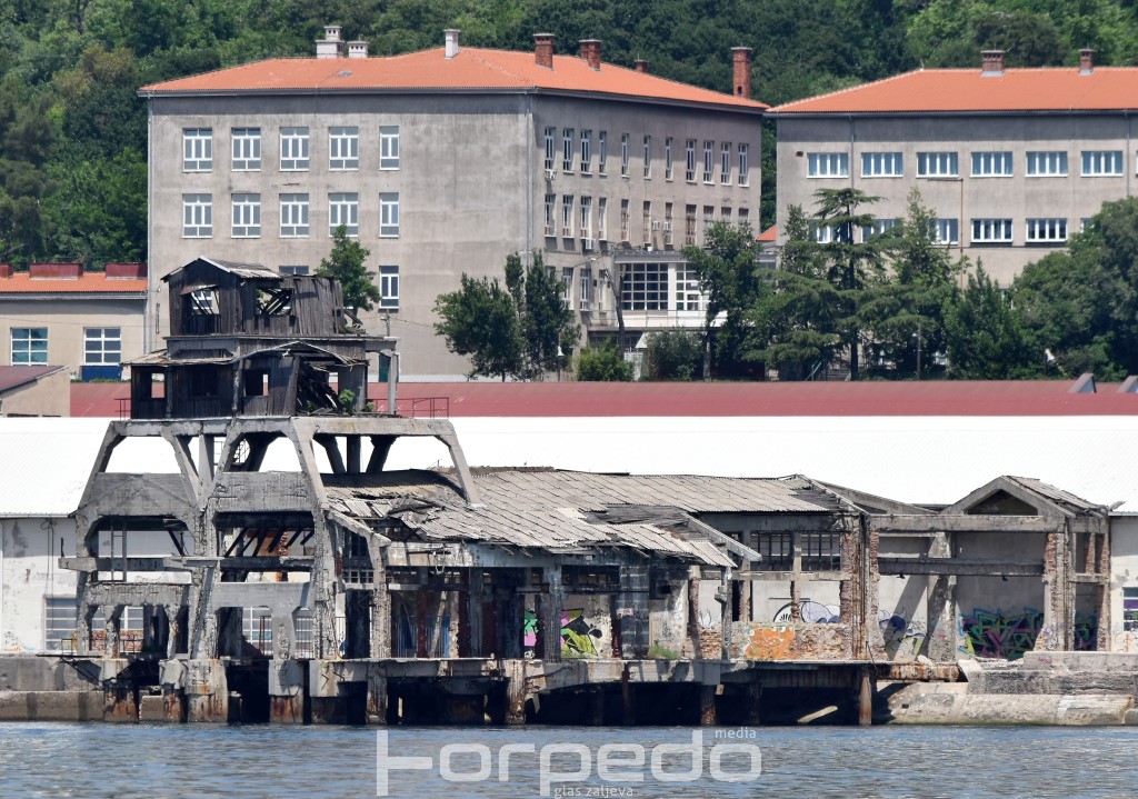 Kre e Se U Rekonstrukciju Lansirne Rampe Torpedo Cijena Najmanje 10 Kre e Se U Rekonstrukciju Lansirne Rampe Torpedo Cijena Najmanje 10