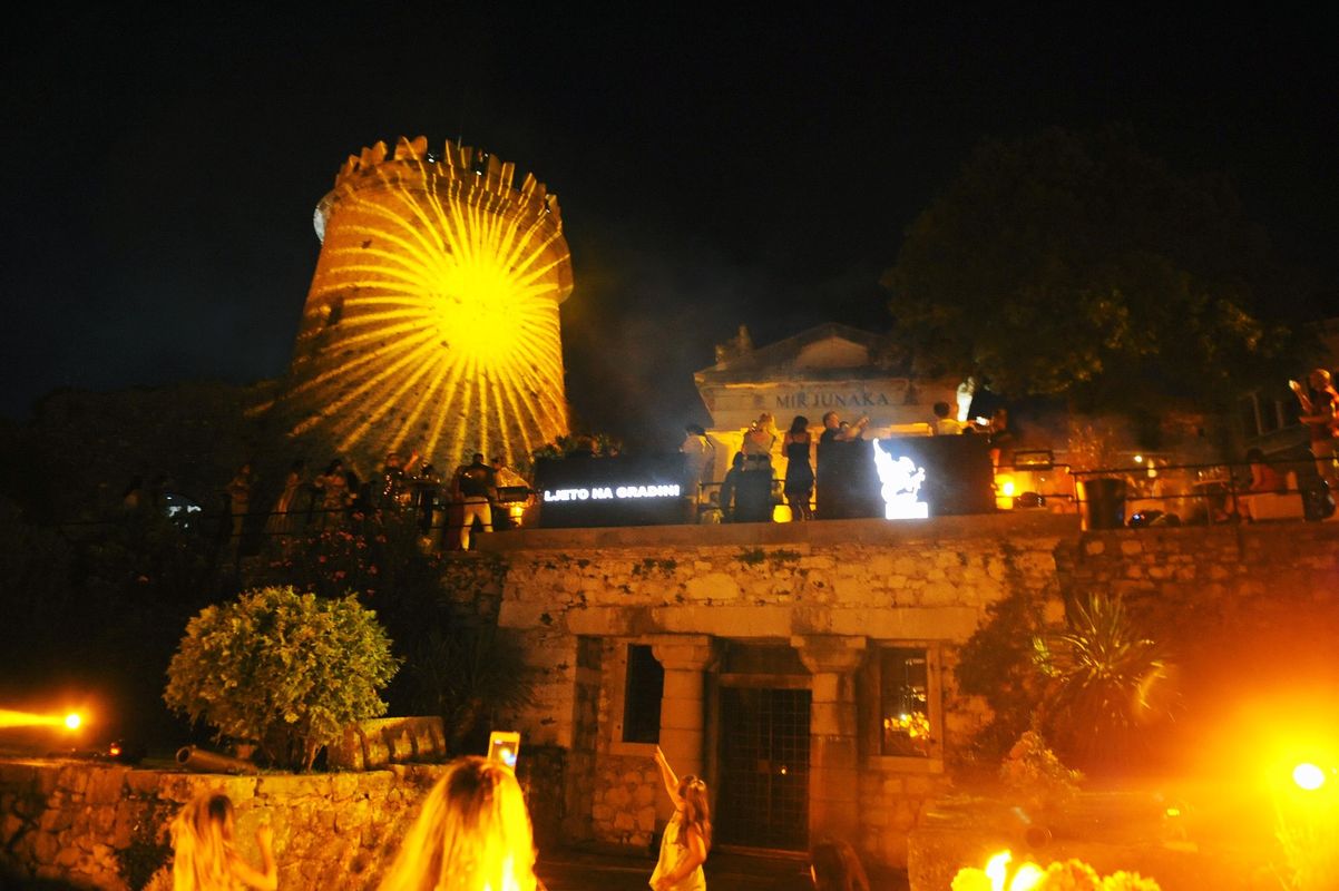 Gradina_Light_Transformation0002 - Torpedo.media