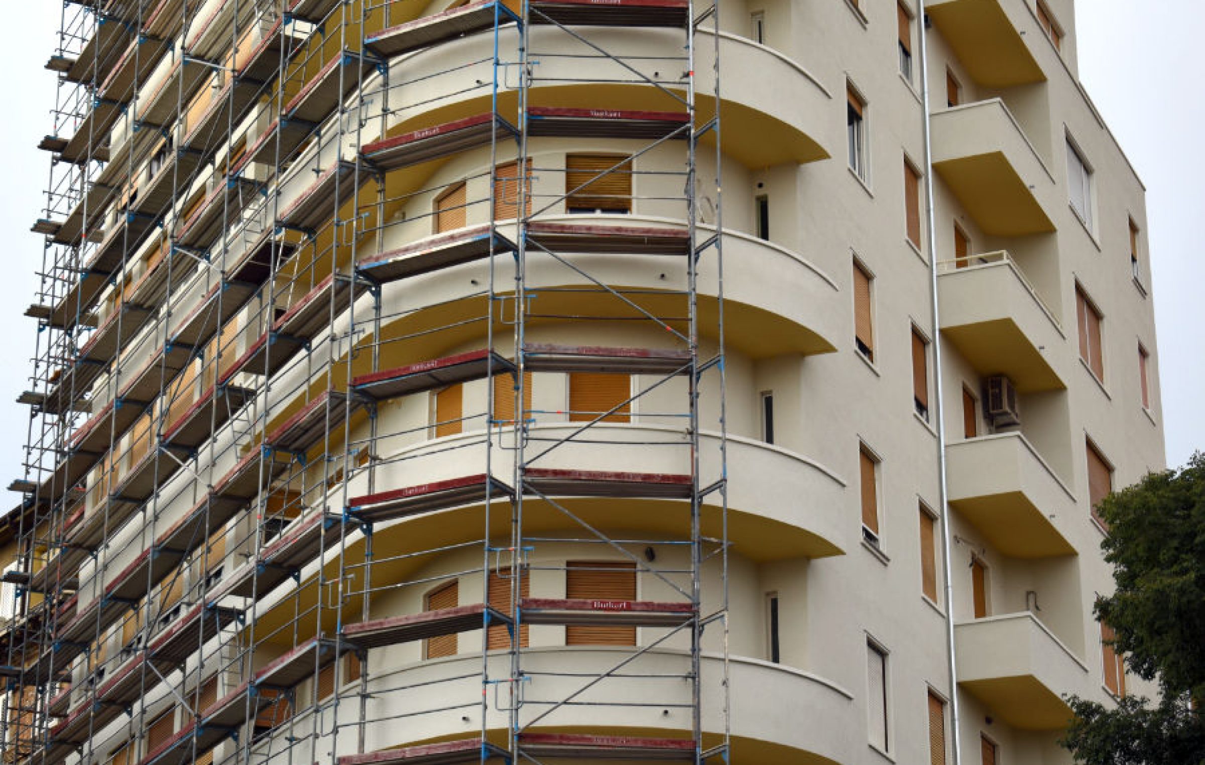 GRAĐEVINSKI MAKEOVER: Mali neboder u Ciottinoj zasjao novim sjajem ...